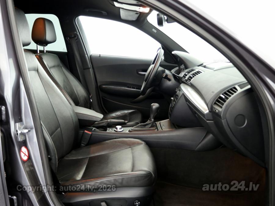 Grey BMW 1-series 2005 in Tallinn, with an engine capacity of 2.00 L and mileage of 123 thousand km for 2499 €, photo 7 on AUTOMOTO.COM.LV