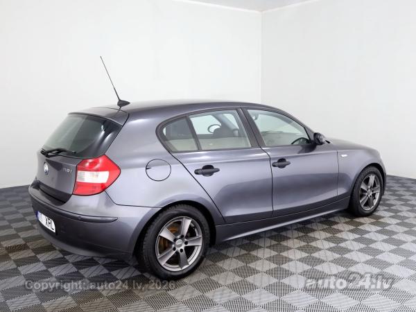 Pelēks BMW 1-series 2005 Tallina, ar dzinēja tilpumu 1.60 L un nobraukumu 213 tūkst. km par 2199 €, foto 3 vietnē AUTOMOTO.COM.LV