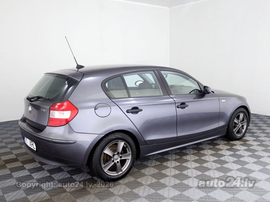 Grey BMW 1-series 2005 in Tallinn, with an engine capacity of 1.60 L and mileage of 213 thousand km for 2199 €, photo 4 on AUTOMOTO.COM.LV