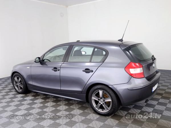 Pelēks BMW 1-series 2005 Tallina, ar dzinēja tilpumu 1.60 L un nobraukumu 213 tūkst. km par 2199 €, foto 4 vietnē AUTOMOTO.COM.LV