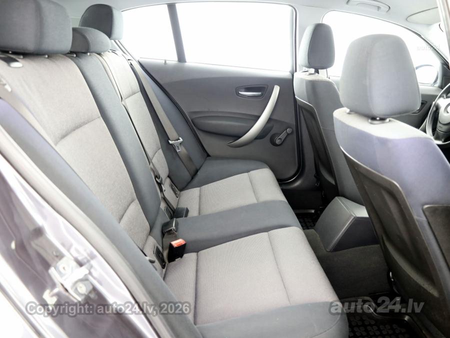 Grey BMW 1-series 2005 in Tallinn, with an engine capacity of 1.60 L and mileage of 213 thousand km for 2199 €, photo 8 on AUTOMOTO.COM.LV