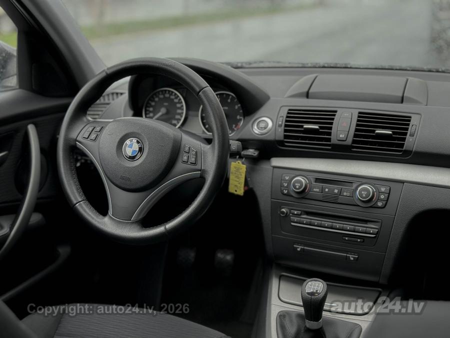 Grey BMW 1-series 2007 in Kuressaare, with an engine capacity of 1.60 L and mileage of 214 thousand km for 3690 €, photo 15 on AUTOMOTO.COM.LV