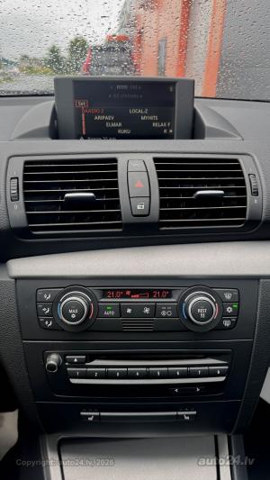 Grey BMW 1-series 2007 in Kuressaare, with an engine capacity of 1.60 L and mileage of 214 thousand km for 3690 €, photo 20 on AUTOMOTO.COM.LV
