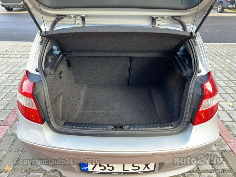 Pelēks BMW 1-series 2007 Tallina, ar dzinēja tilpumu 1.60 L un nobraukumu 167 tūkst. km par 3900 €, foto 11 vietnē AUTOMOTO.COM.LV