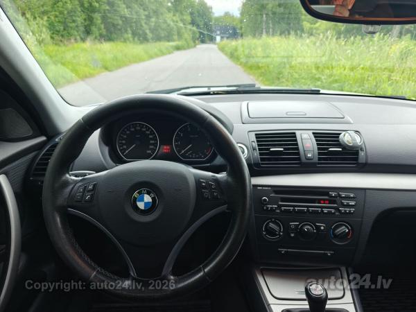 Grey BMW 1-series 2008 in Tallinn, with an engine capacity of 1.60 L and mileage of 255 thousand km for 3650 €, photo 6 on AUTOMOTO.COM.LV