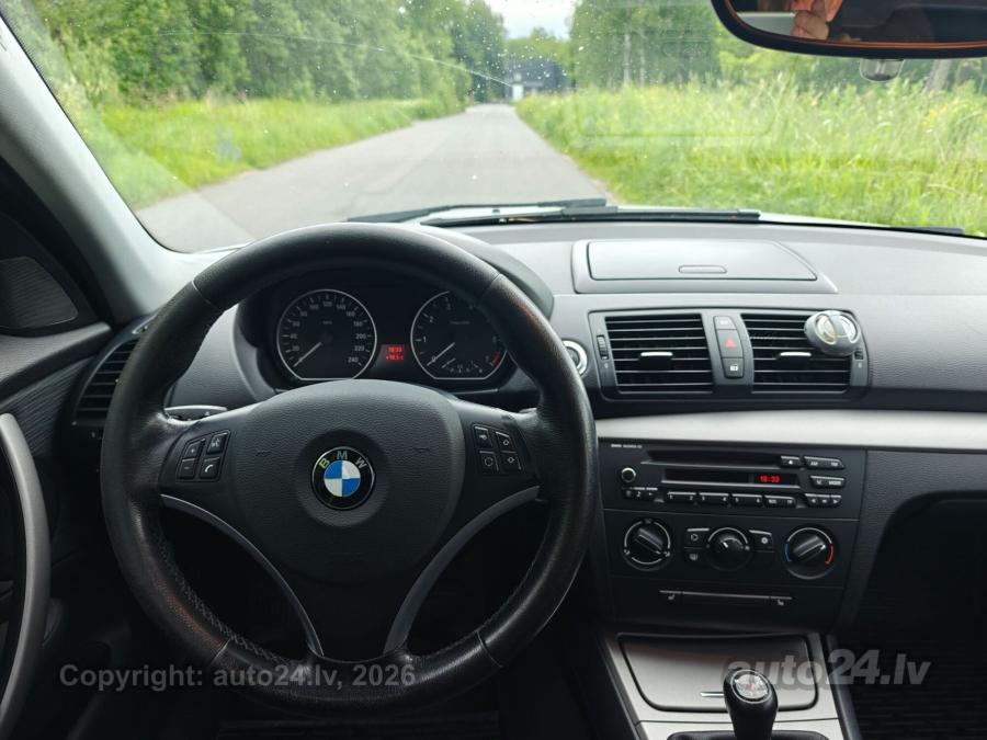 Pelēks BMW 1-series 2008 Tallina, ar dzinēja tilpumu 1.60 L un nobraukumu 255 tūkst. km par 3650 €, foto 7 vietnē AUTOMOTO.COM.LV