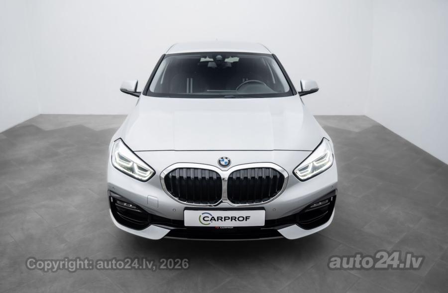 Grey BMW 1-series 2020 in Tallinn, with an engine capacity of 1.50 L and mileage of 67 thousand km for 18999 €, photo 3 on AUTOMOTO.COM.LV
