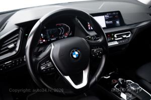Grey BMW 1-series 2020 in Tallinn, with an engine capacity of 1.50 L and mileage of 67 thousand km for 18999 €, photo 9 on AUTOMOTO.COM.LV