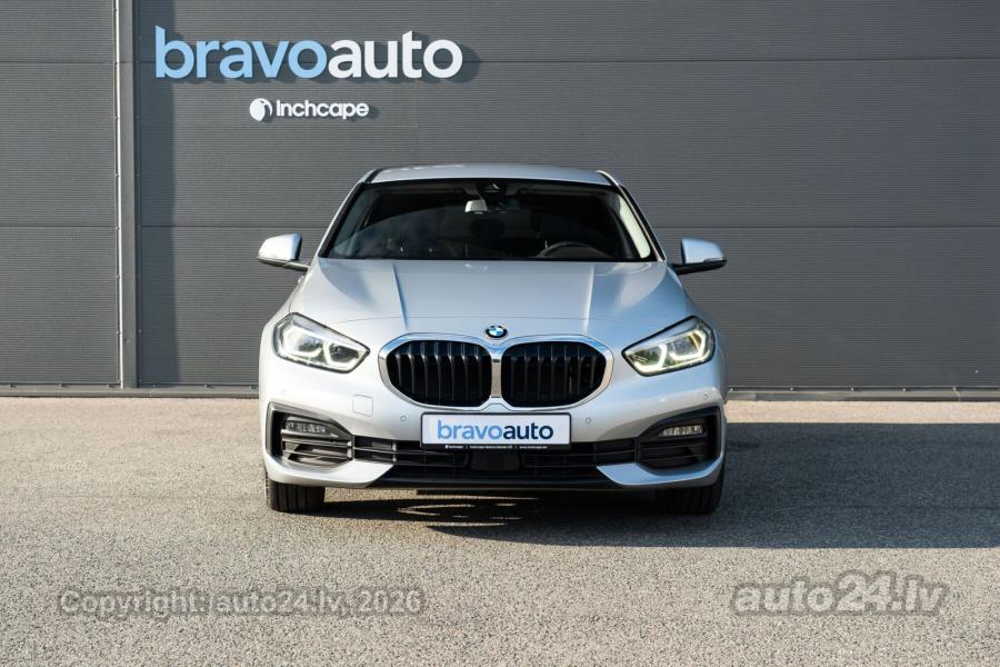 Pelēks BMW 1-series 2021 Tartu, ar dzinēja tilpumu 1.50 L un nobraukumu 45 tūkst. km par 21900 €, foto 3 vietnē AUTOMOTO.COM.LV