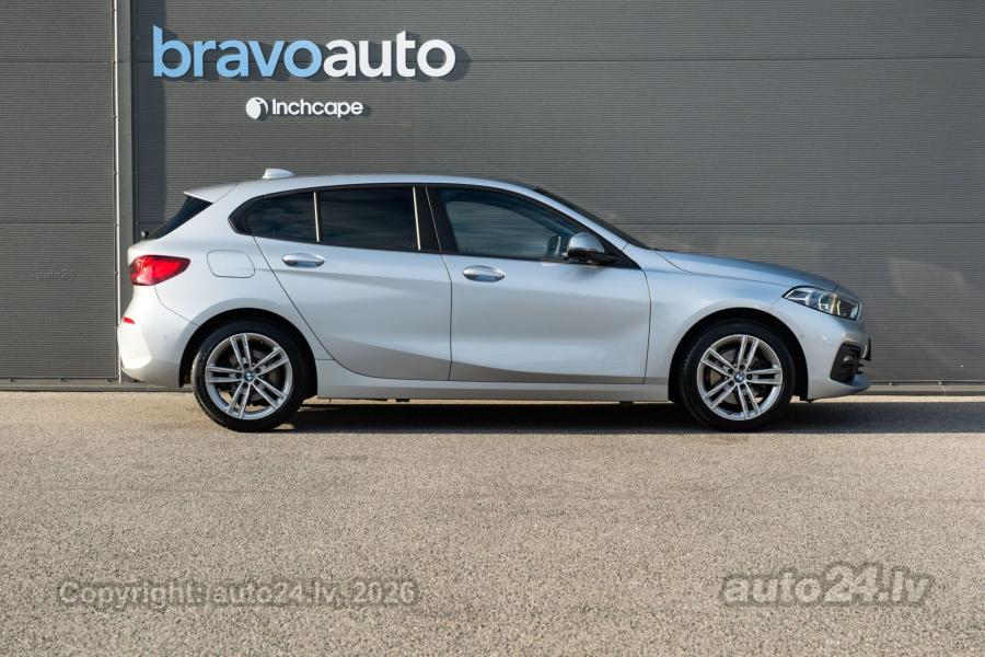 Pelēks BMW 1-series 2021 Tartu, ar dzinēja tilpumu 1.50 L un nobraukumu 45 tūkst. km par 21900 €, foto 5 vietnē AUTOMOTO.COM.LV