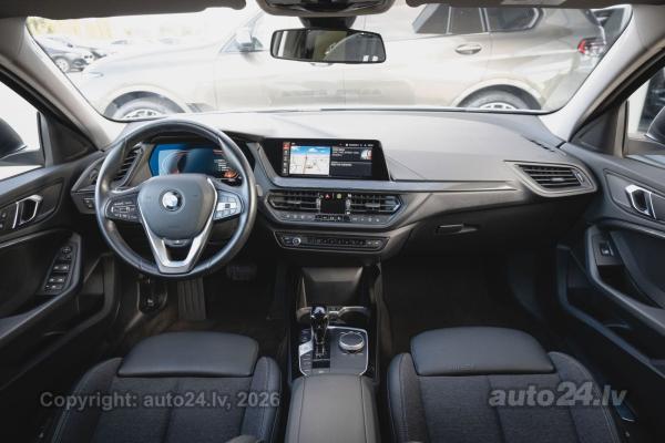 Pelēks BMW 1-series 2021 Tartu, ar dzinēja tilpumu 1.50 L un nobraukumu 45 tūkst. km par 21900 €, foto 10 vietnē AUTOMOTO.COM.LV