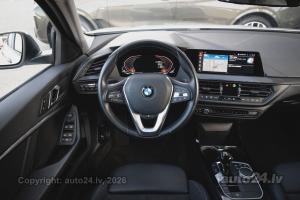 Pelēks BMW 1-series 2021 Tartu, ar dzinēja tilpumu 1.50 L un nobraukumu 45 tūkst. km par 21900 €, foto 11 vietnē AUTOMOTO.COM.LV