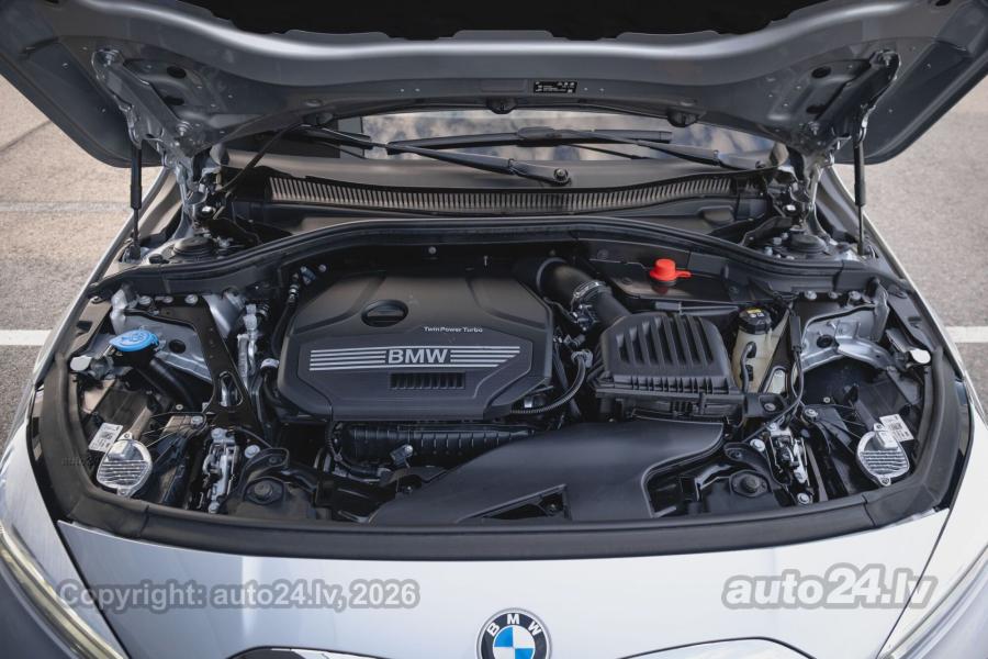 Pelēks BMW 1-series 2021 Tartu, ar dzinēja tilpumu 1.50 L un nobraukumu 45 tūkst. km par 21900 €, foto 23 vietnē AUTOMOTO.COM.LV
