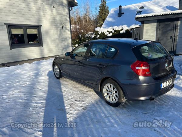 Pelēks BMW 1-series 2007 Tallina, ar dzinēja tilpumu 2.00 L un nobraukumu 249 tūkst. km par 3800 €, foto 3 vietnē AUTOMOTO.COM.LV