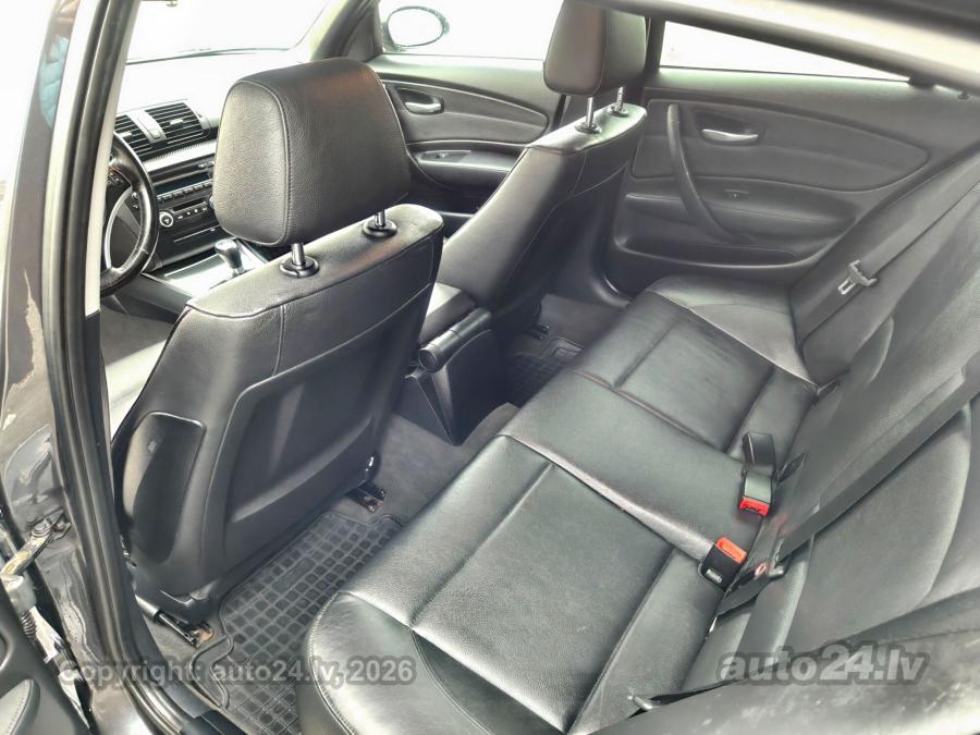 Grey BMW 1-series 2008 in Narva, with an engine capacity of 2.00 L and mileage of 294 thousand km for 4500 €, photo 11 on AUTOMOTO.COM.LV