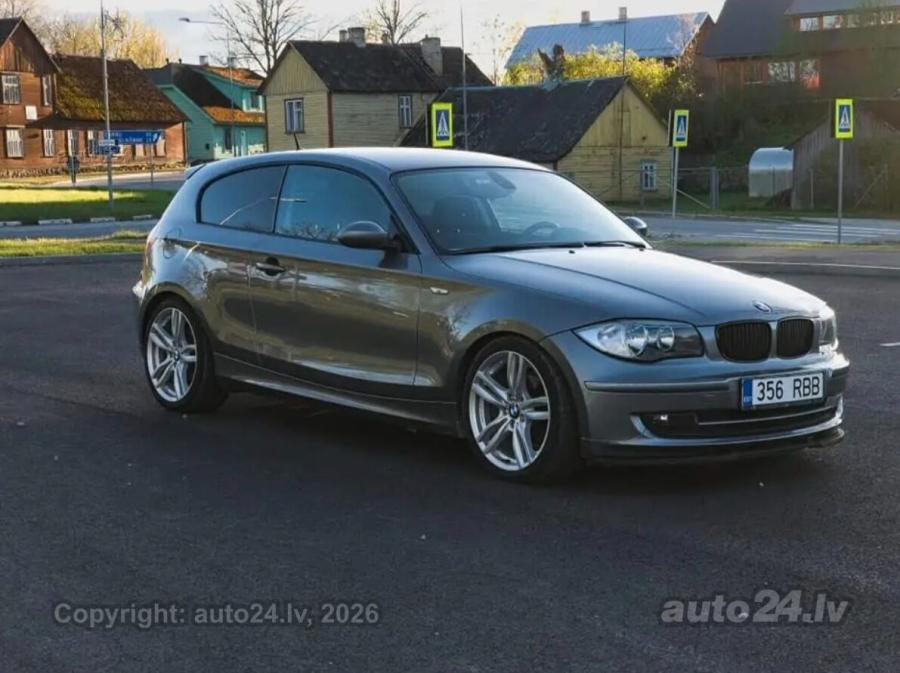 Grey BMW 1-series 2009 in Tallinn, with an engine capacity of 2.00 L and mileage of 126 thousand km for 4500 €, photo 5 on AUTOMOTO.COM.LV