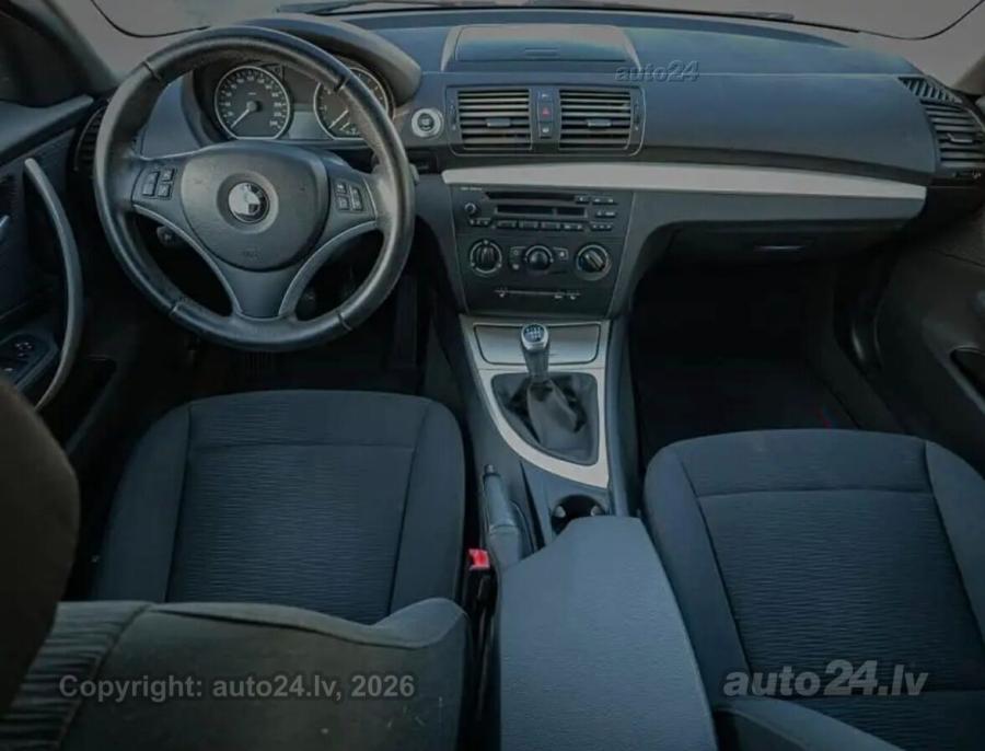 Grey BMW 1-series 2009 in Tallinn, with an engine capacity of 2.00 L and mileage of 126 thousand km for 4500 €, photo 6 on AUTOMOTO.COM.LV