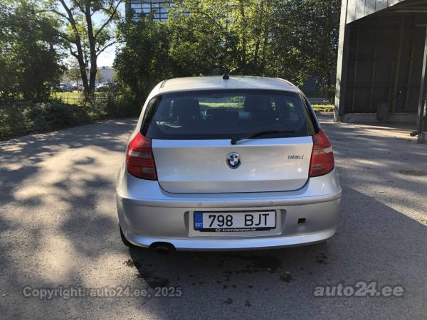 Pelēks BMW 1-series 2010 Tallina, ar dzinēja tilpumu 2.00 L un nobraukumu 210 tūkst. km par 5280 €, foto 3 vietnē AUTOMOTO.COM.LV