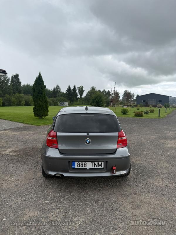 Pelēks BMW 1-series 2011 Tallina, ar dzinēja tilpumu 2.00 L un nobraukumu 257 tūkst. km par 5100 €, foto 4 vietnē AUTOMOTO.COM.LV