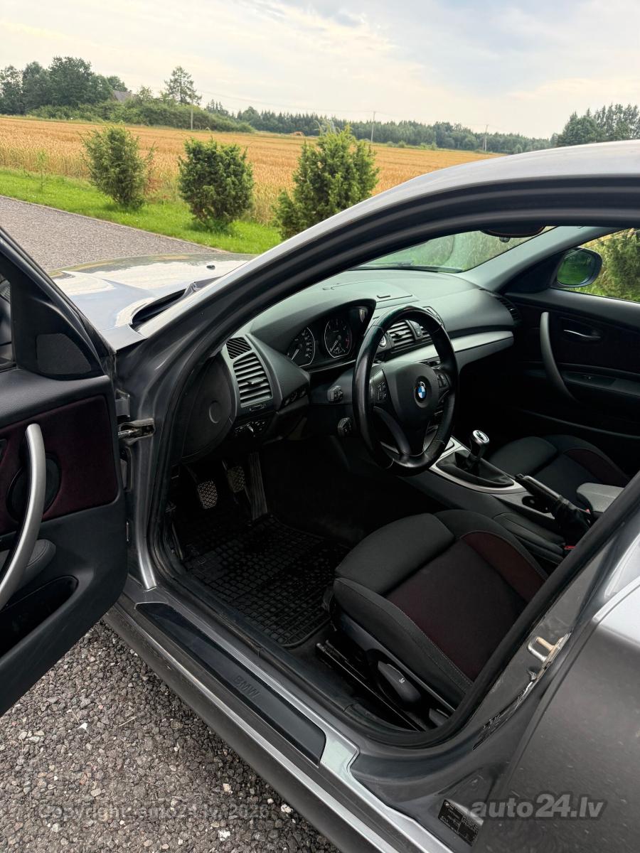 Grey BMW 1-series 2011 in Tallinn, with an engine capacity of 2.00 L and mileage of 257 thousand km for 5100 €, photo 12 on AUTOMOTO.COM.LV