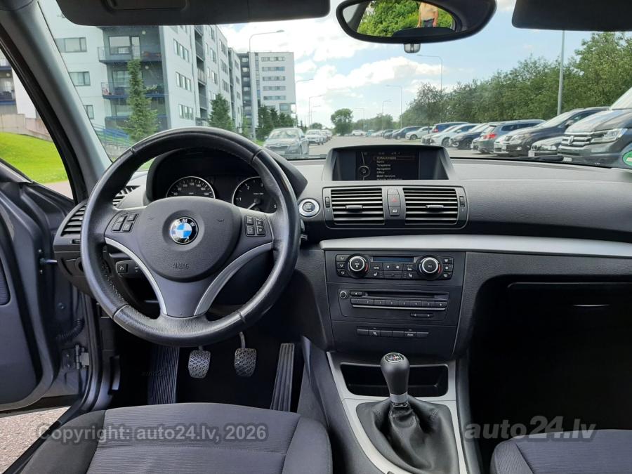Серый БМВ 1 Серия 2011 в Таллин, объемом двигателя 2.00 л и пробегом 250 тыс. км за 4999 €, фото 14 на AUTOMOTO.COM.LV