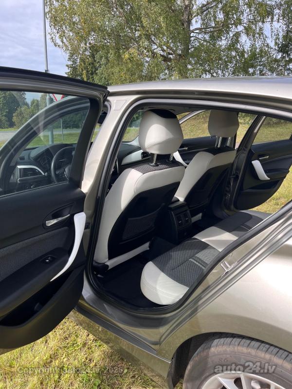 Grey BMW 1-series 2017 in Tallinn, with an engine capacity of 2.00 L and mileage of 135 thousand km for 13990 €, photo 8 on AUTOMOTO.COM.LV