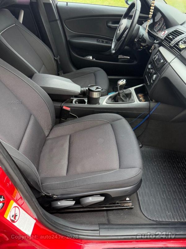BMW 1-series 2007 Tallina, ar dzinēja tilpumu 2.00 L un nobraukumu 332 tūkst. km par 3900 €, foto 11 vietnē AUTOMOTO.COM.LV