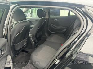 BMW 1-series 2023 in Tallinn, with an engine capacity of 1.50 L and mileage of 72 thousand km for 23650 €, photo 10 on AUTOMOTO.COM.LV
