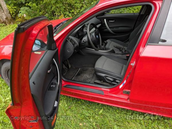 Red BMW 1-series 2004 in Keila, with an engine capacity of 1.60 L and mileage of 210 thousand km for 2500 €, photo 9 on AUTOMOTO.COM.LV