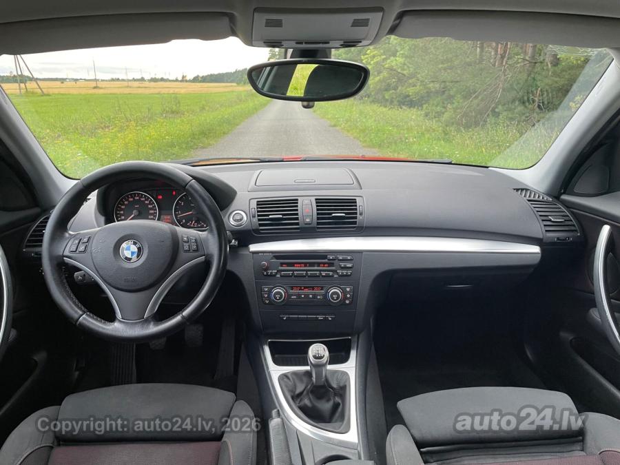 Red BMW 1-series 2007 in Tallinn, with an engine capacity of 2.00 L and mileage of 185 thousand km for 4999 €, photo 13 on AUTOMOTO.COM.LV