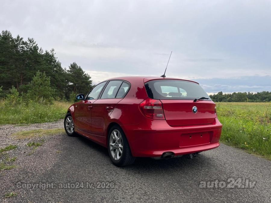 Red BMW 1-series 2007 in Tallinn, with an engine capacity of 2.00 L and mileage of 185 thousand km for 4100 €, photo 5 on AUTOMOTO.COM.LV