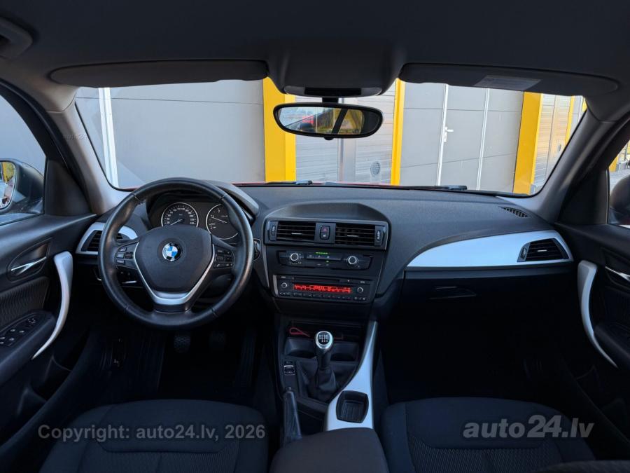 Red BMW 1-series 2012 in Tartu, with an engine capacity of 2.00 L and mileage of 239 thousand km for 4199 €, photo 8 on AUTOMOTO.COM.LV