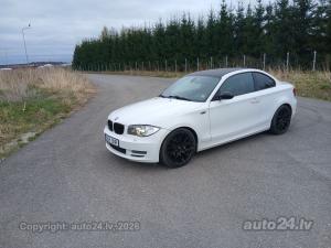 Balts BMW 1-series 2008 Tartu, ar dzinēja tilpumu 2.00 L un nobraukumu 271 tūkst. km par 6700 €, foto 9 vietnē AUTOMOTO.COM.LV