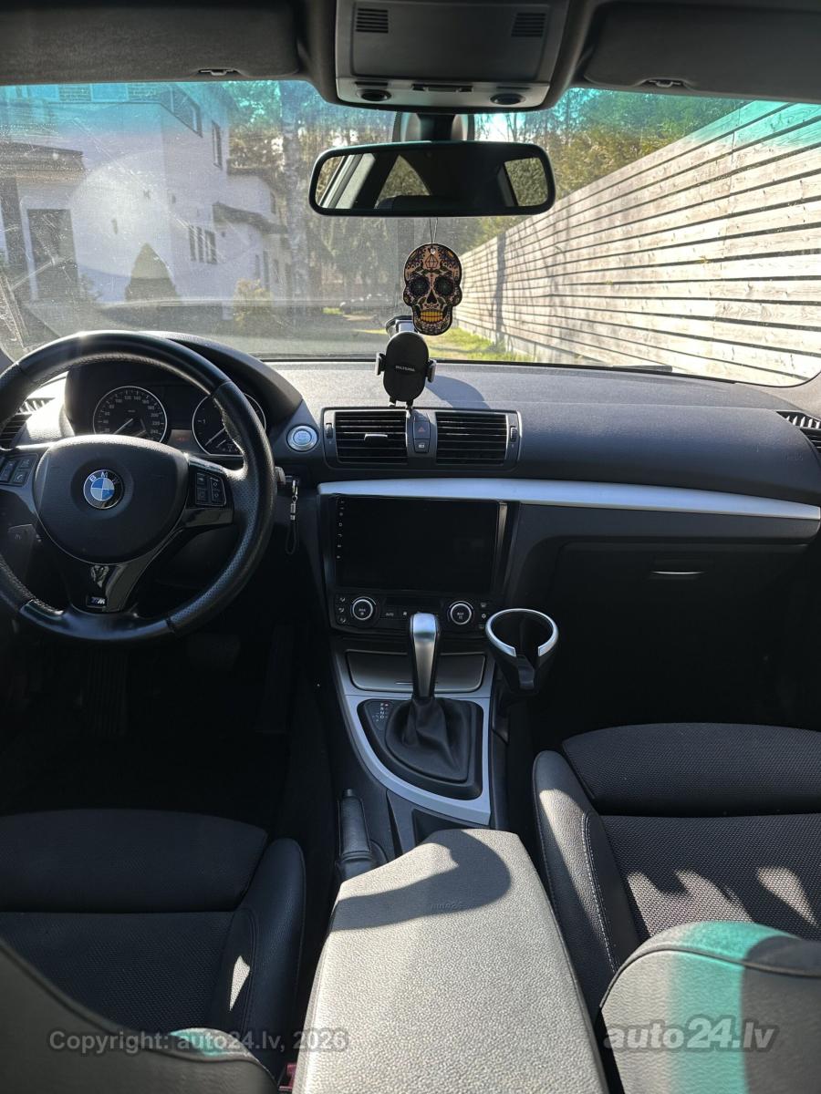 Balts BMW 1-series 2008 Tallina, ar dzinēja tilpumu 2.00 L un nobraukumu 323 tūkst. km par 8099 €, foto 8 vietnē AUTOMOTO.COM.LV