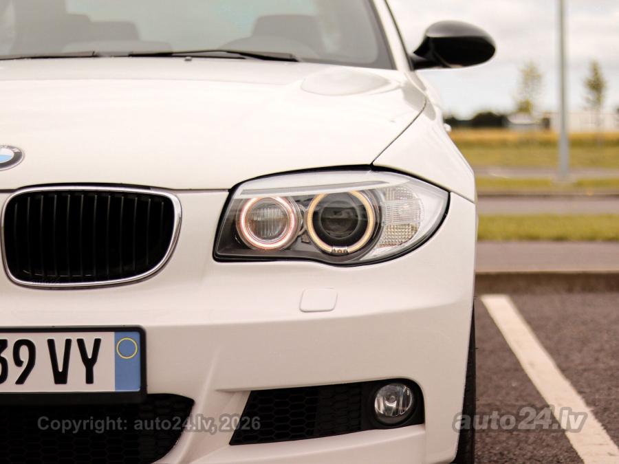White BMW 1-series 2009 in Tallinn, with an engine capacity of 2.00 L and mileage of 240 thousand km for 7900 €, photo 4 on AUTOMOTO.COM.LV