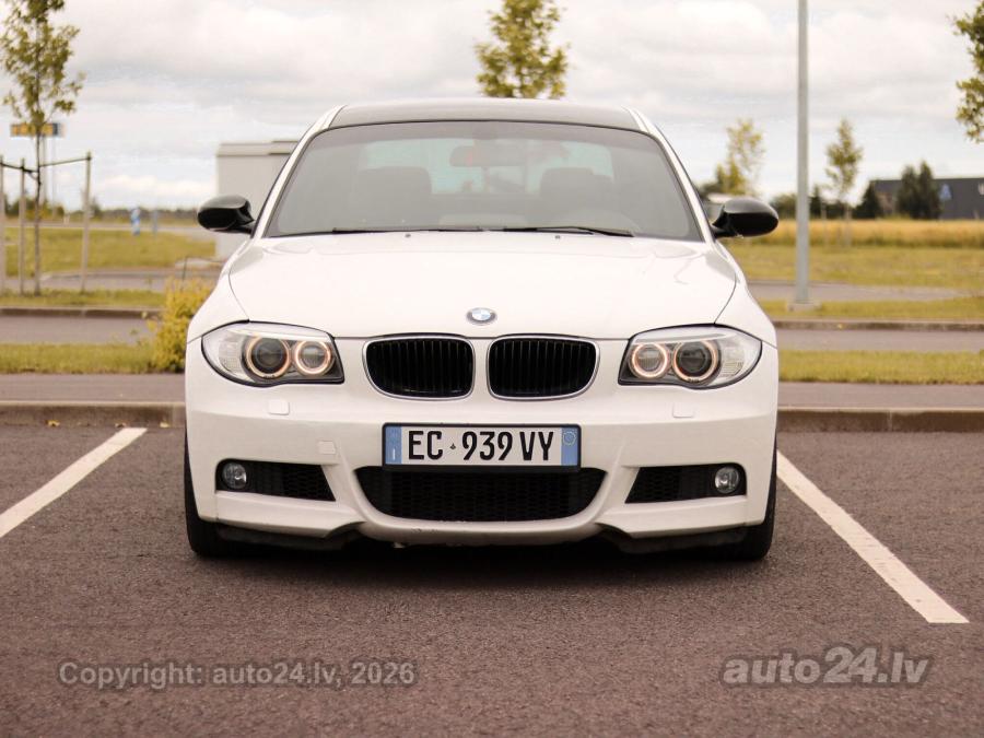 White BMW 1-series 2009 in Tallinn, with an engine capacity of 2.00 L and mileage of 240 thousand km for 7900 €, photo 5 on AUTOMOTO.COM.LV