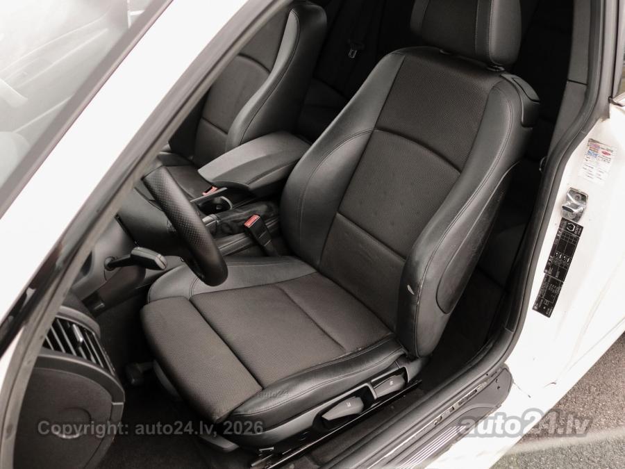 White BMW 1-series 2009 in Tallinn, with an engine capacity of 2.00 L and mileage of 240 thousand km for 7900 €, photo 19 on AUTOMOTO.COM.LV