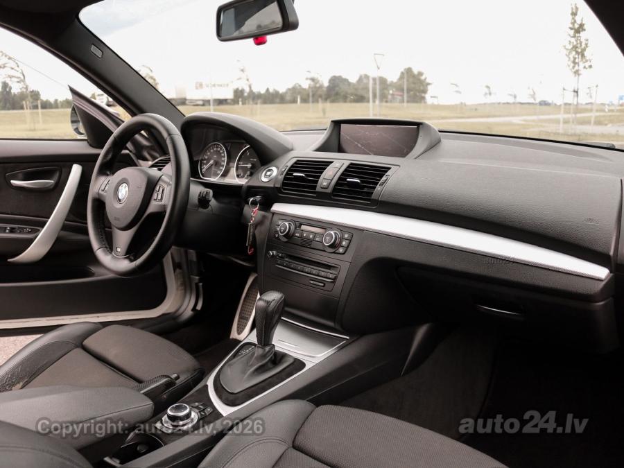 White BMW 1-series 2009 in Tallinn, with an engine capacity of 2.00 L and mileage of 240 thousand km for 7900 €, photo 21 on AUTOMOTO.COM.LV