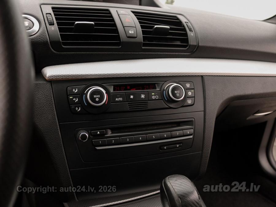 White BMW 1-series 2009 in Tallinn, with an engine capacity of 2.00 L and mileage of 240 thousand km for 7900 €, photo 25 on AUTOMOTO.COM.LV