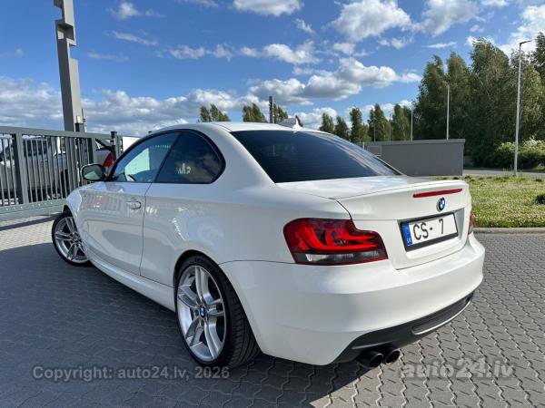 Balts BMW 1-series 2011 Rīga, ar dzinēja tilpumu 3.00 L un nobraukumu 179 tūkst. km par 14999 €, foto 4 vietnē AUTOMOTO.COM.LV