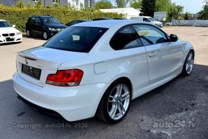 Balts BMW 1-series 2012 Tallina, ar dzinēja tilpumu 2.00 L un nobraukumu 200 tūkst. km par 7999 €, foto 14 vietnē AUTOMOTO.COM.LV