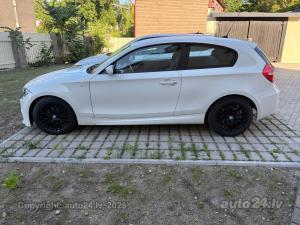 White BMW 1-series 2008 in Tallinn, with an engine capacity of 2.00 L and mileage of 260 thousand km for 3500 €, photo 3 on AUTOMOTO.COM.LV