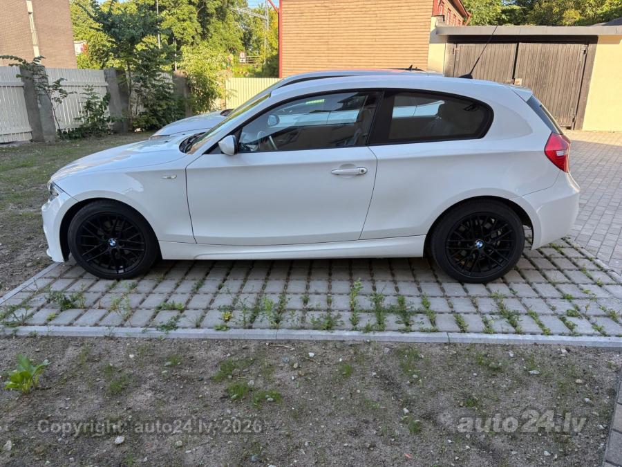 White BMW 1-series 2008 in Tallinn, with an engine capacity of 2.00 L and mileage of 260 thousand km for 3500 €, photo 3 on AUTOMOTO.COM.LV