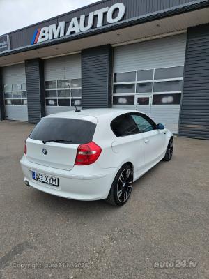 Balts BMW 1-series 2009 Tallina, ar dzinēja tilpumu 2.00 L un nobraukumu 150 tūkst. km par 8500 €, foto 4 vietnē AUTOMOTO.COM.LV