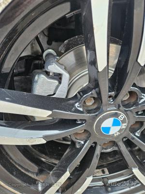 Balts BMW 1-series 2009 Tallina, ar dzinēja tilpumu 2.00 L un nobraukumu 150 tūkst. km par 8500 €, foto 12 vietnē AUTOMOTO.COM.LV
