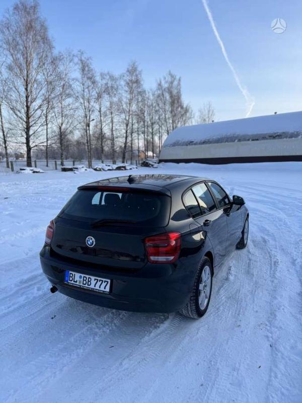 Black BMW 114 2013 in Panevezys, with an engine capacity of 1.60 L and mileage of 166 thousand km for 5600 €, photo 6 on AUTOMOTO.COM.LV