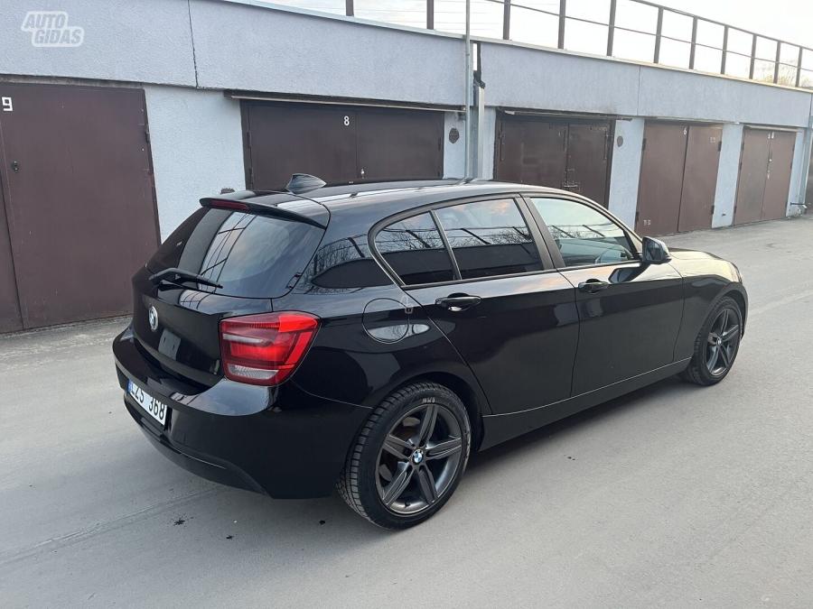 Black BMW 114 2013 in Vilnius, with an engine capacity of 1.60 L and mileage of 204 thousand km for 4200 €, photo 5 on AUTOMOTO.COM.LV