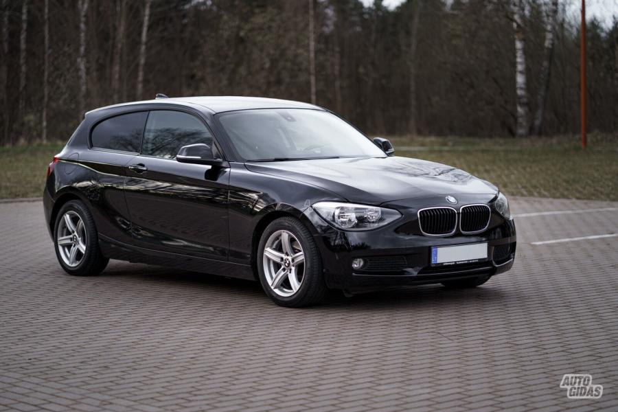 Melns BMW 114 2014 Viļņa, ar dzinēja tilpumu 1.60 L un nobraukumu 241 tūkst. km par 3890 €, foto 1 vietnē AUTOMOTO.COM.LV