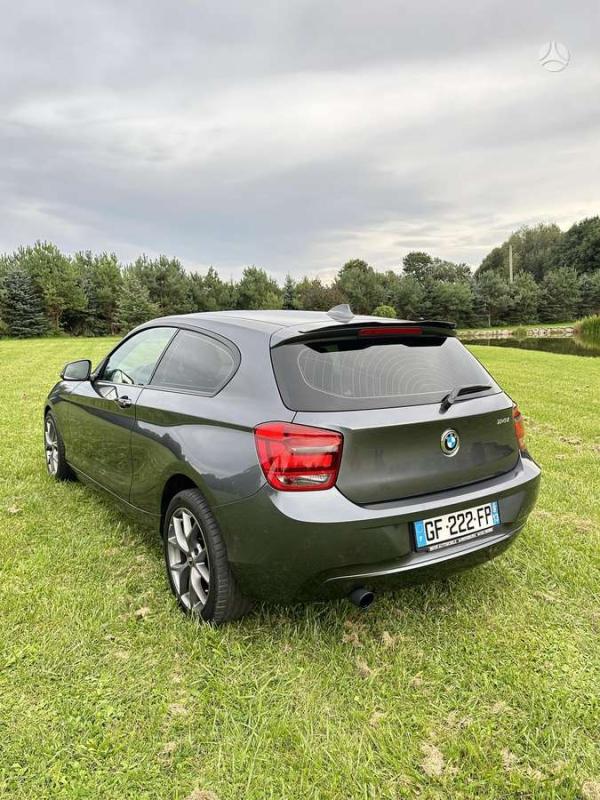 Grey BMW 114 2013 in Taurage, with an engine capacity of 1.60 L and mileage of 159 thousand km for 4350 €, photo 7 on AUTOMOTO.COM.LV