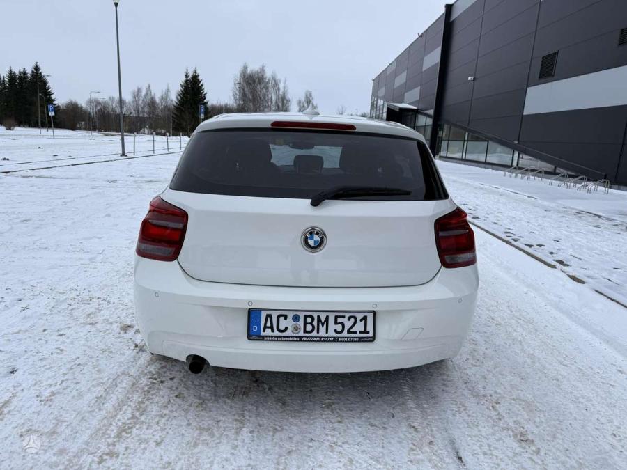 Balts BMW 114 2012 Panevēža, ar dzinēja tilpumu 1.60 L un nobraukumu 218 tūkst. km par 4900 €, foto 7 vietnē AUTOMOTO.COM.LV
